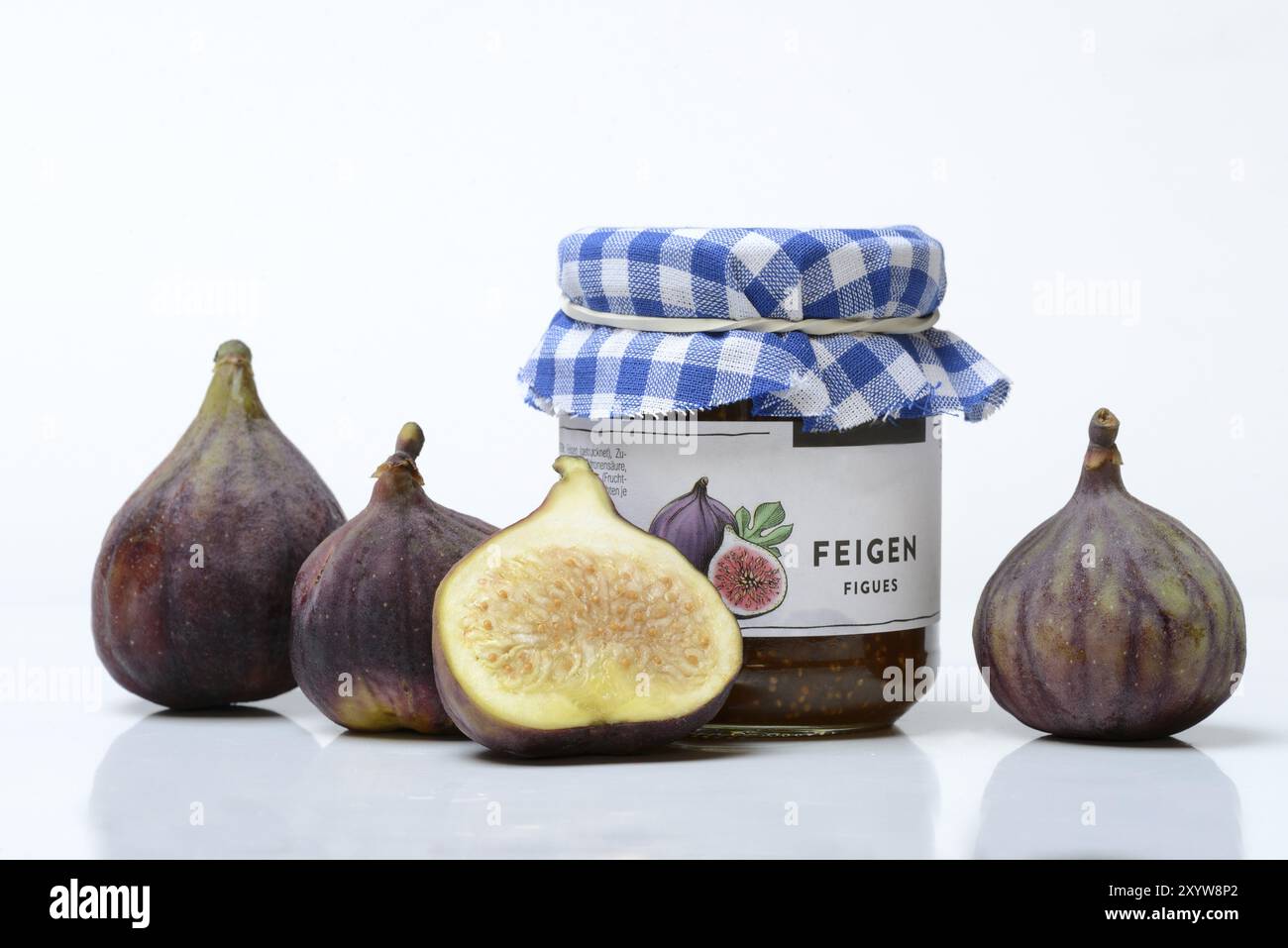 Fig jam in a jar and fresh figs, Ficus carica Stock Photo - Alamy
