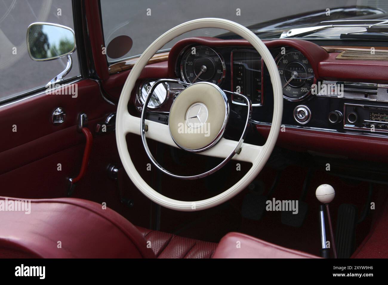 Classic car cockpit Stock Photo - Alamy