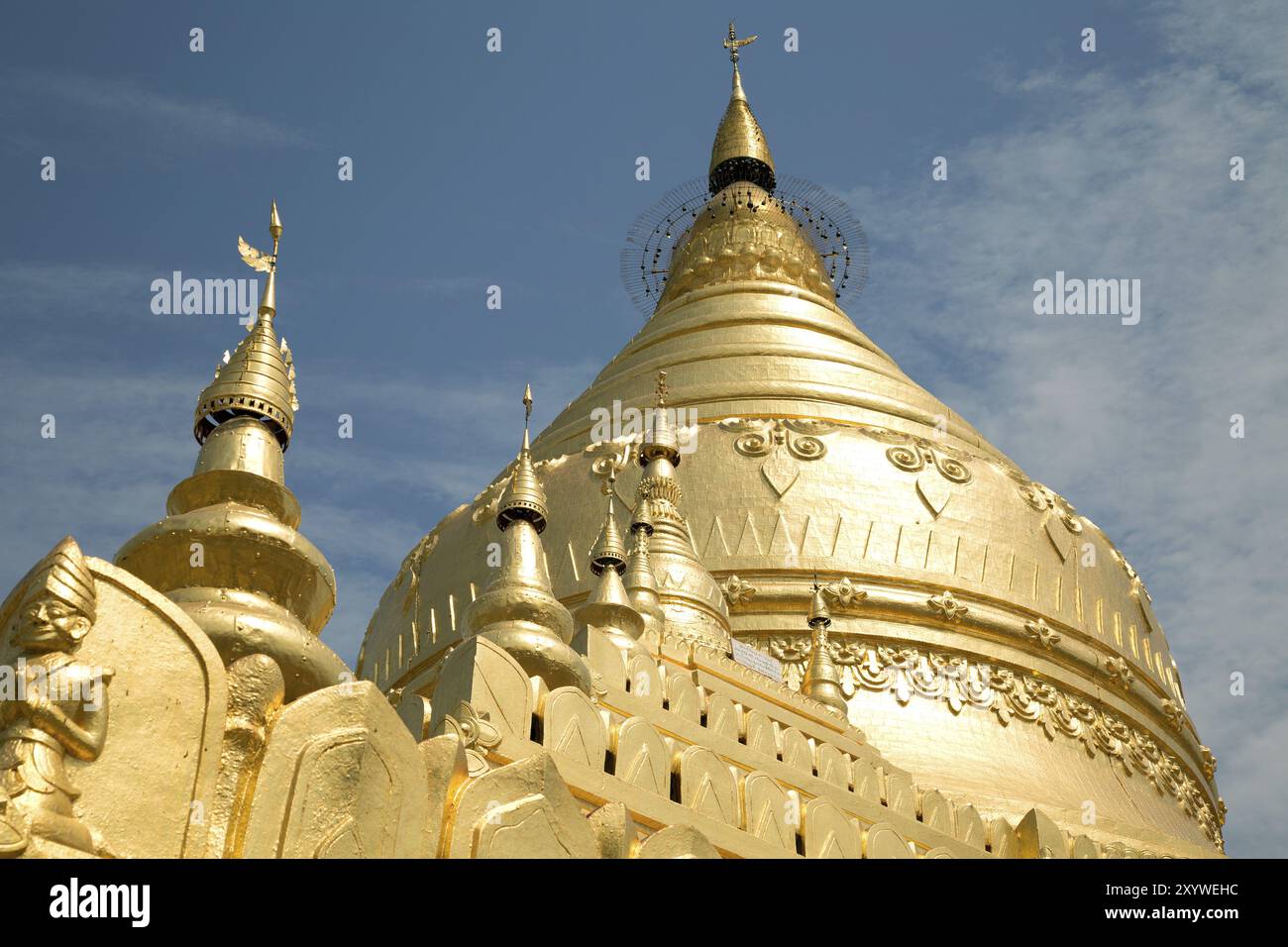 Close-up of the Shwemawdaw Pagoda Stock Photo - Alamy