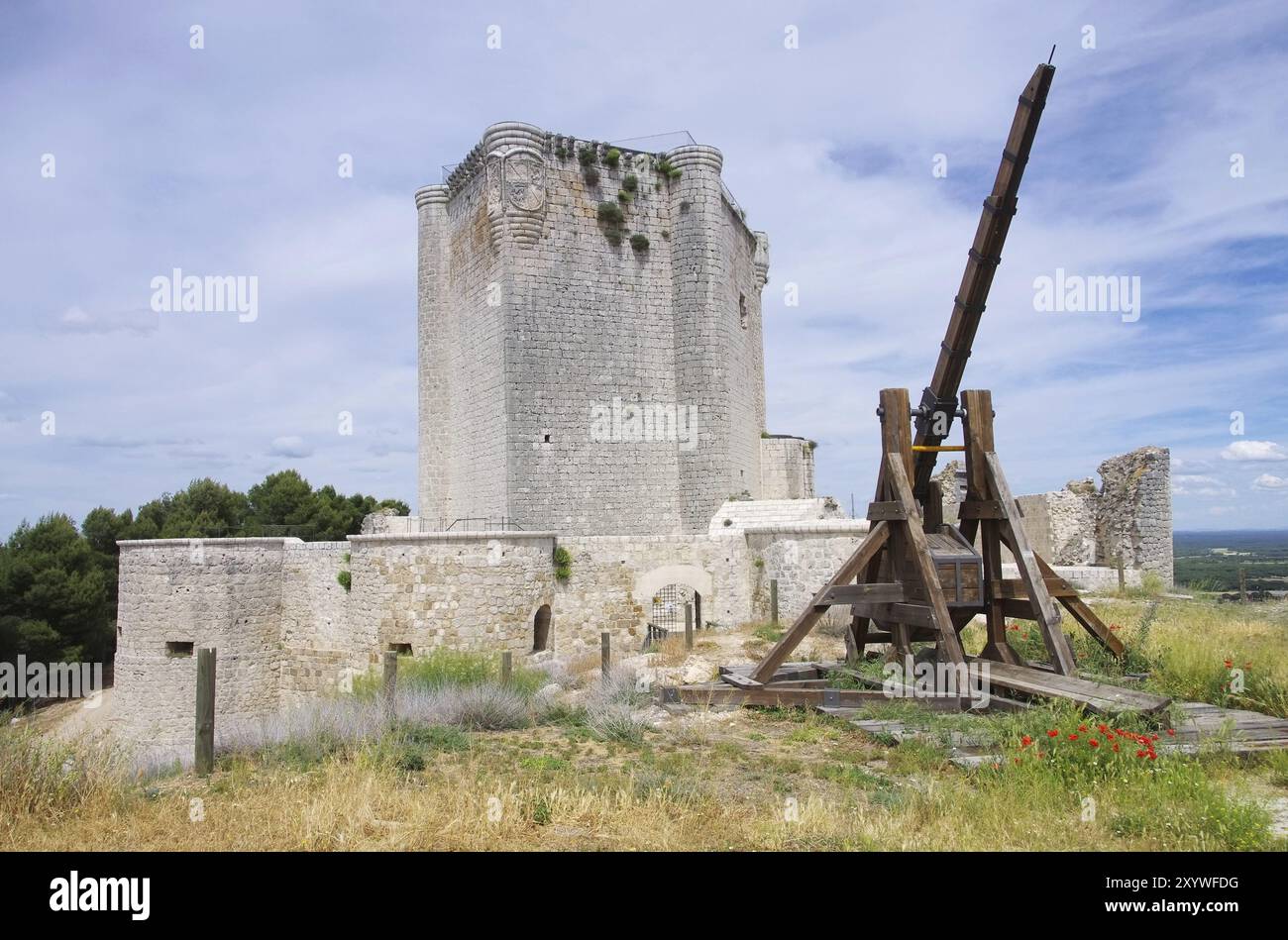 Iscar castle hi-res stock photography and images - Alamy