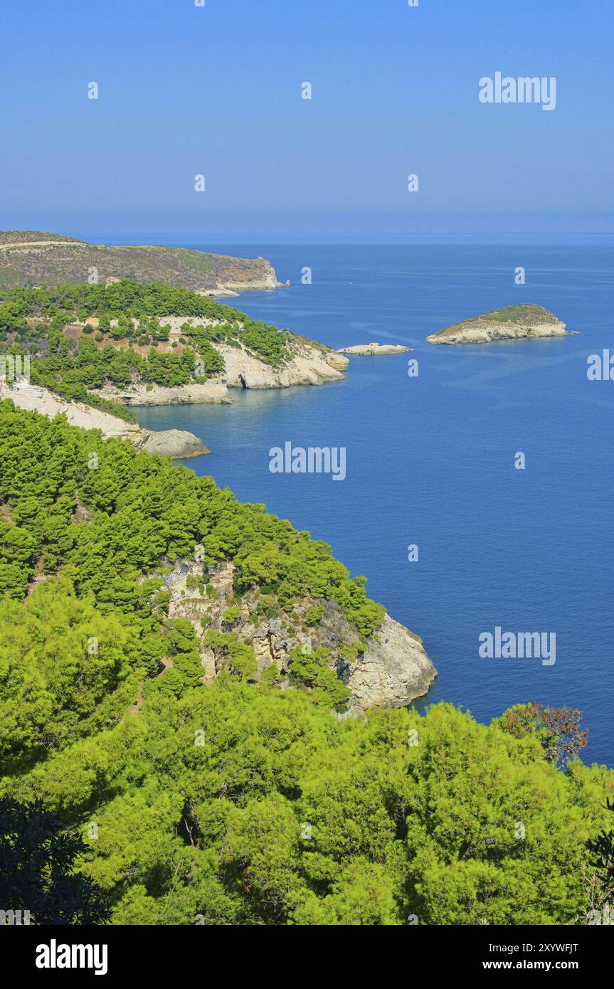 Coastal area beaches caves hi-res stock photography and images - Alamy
