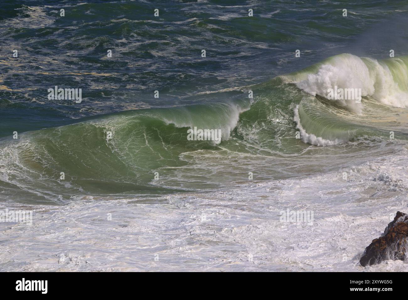 Wave breaks south africa hi-res stock photography and images - Alamy