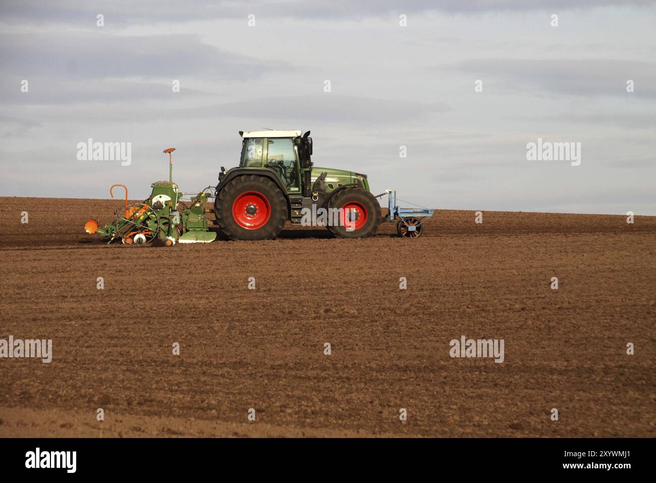 Fieldwork activities hi-res stock photography and images - Alamy