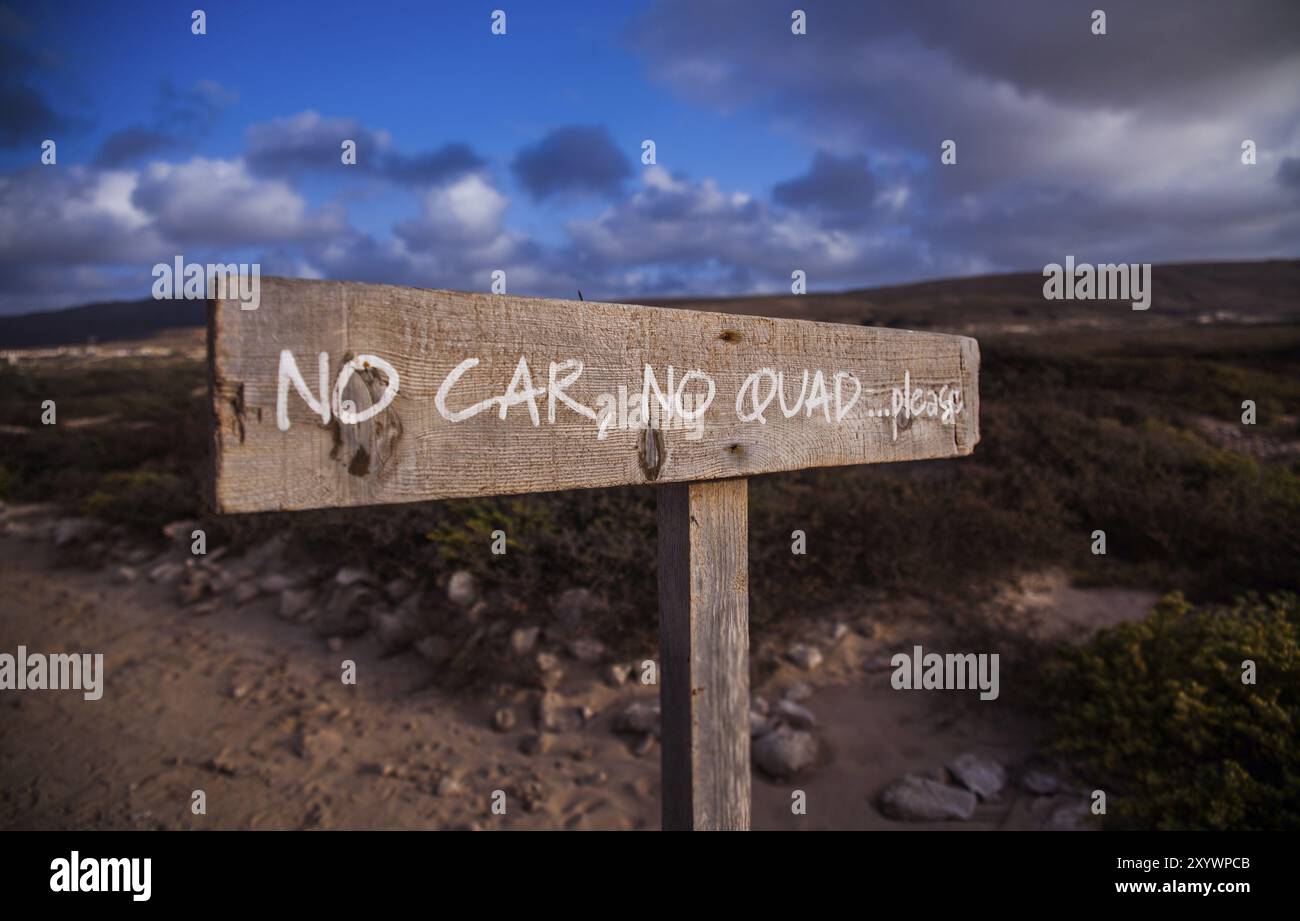 Country rural signposts hi-res stock photography and images - Alamy
