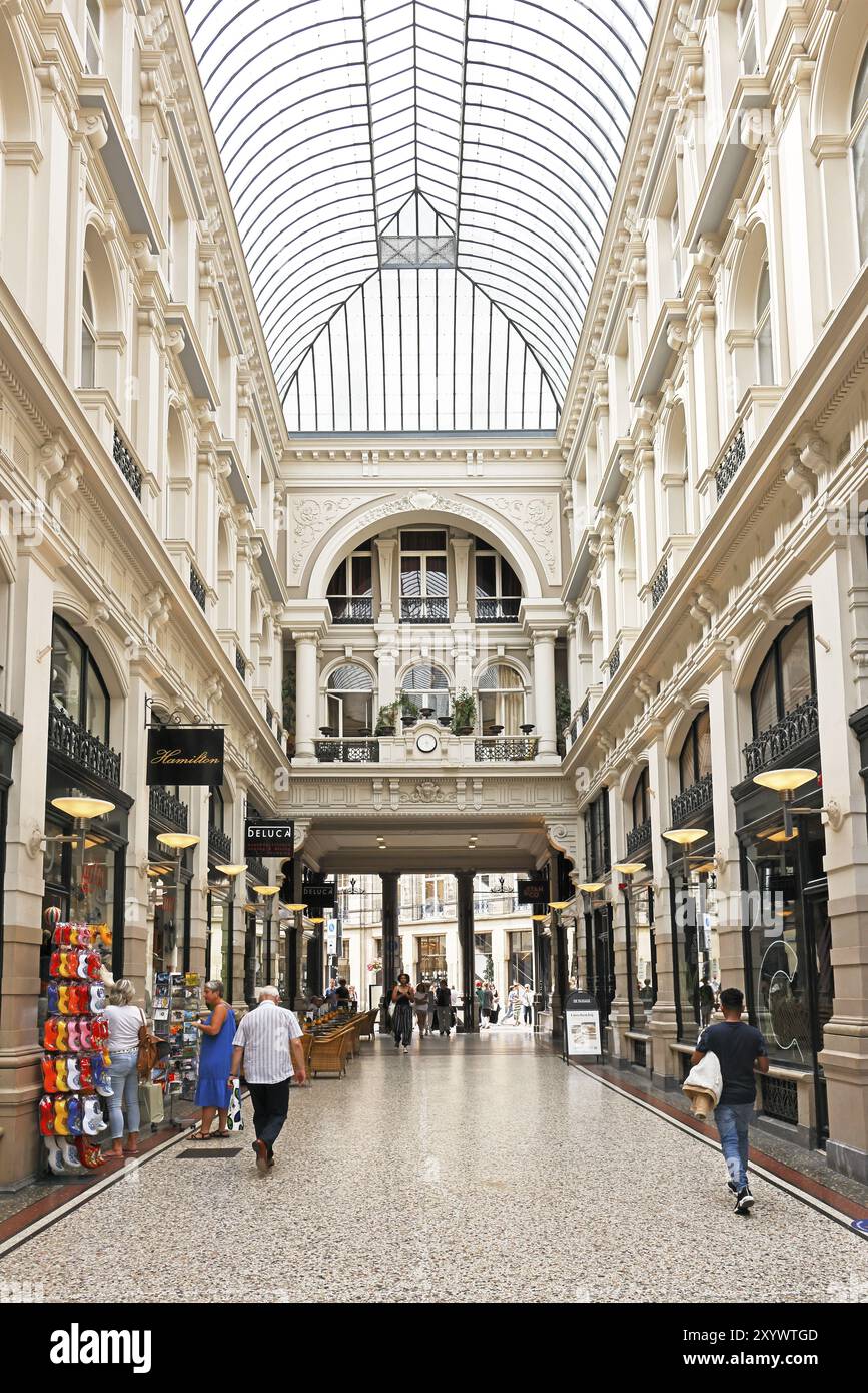 De Passage, neo-Renaissance building, now a shopping centre, The Hague ...
