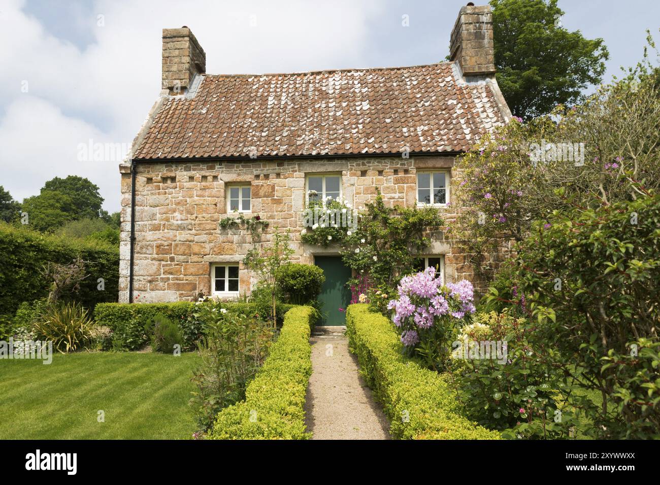 Typical houses uk channel islands hi-res stock photography and images ...
