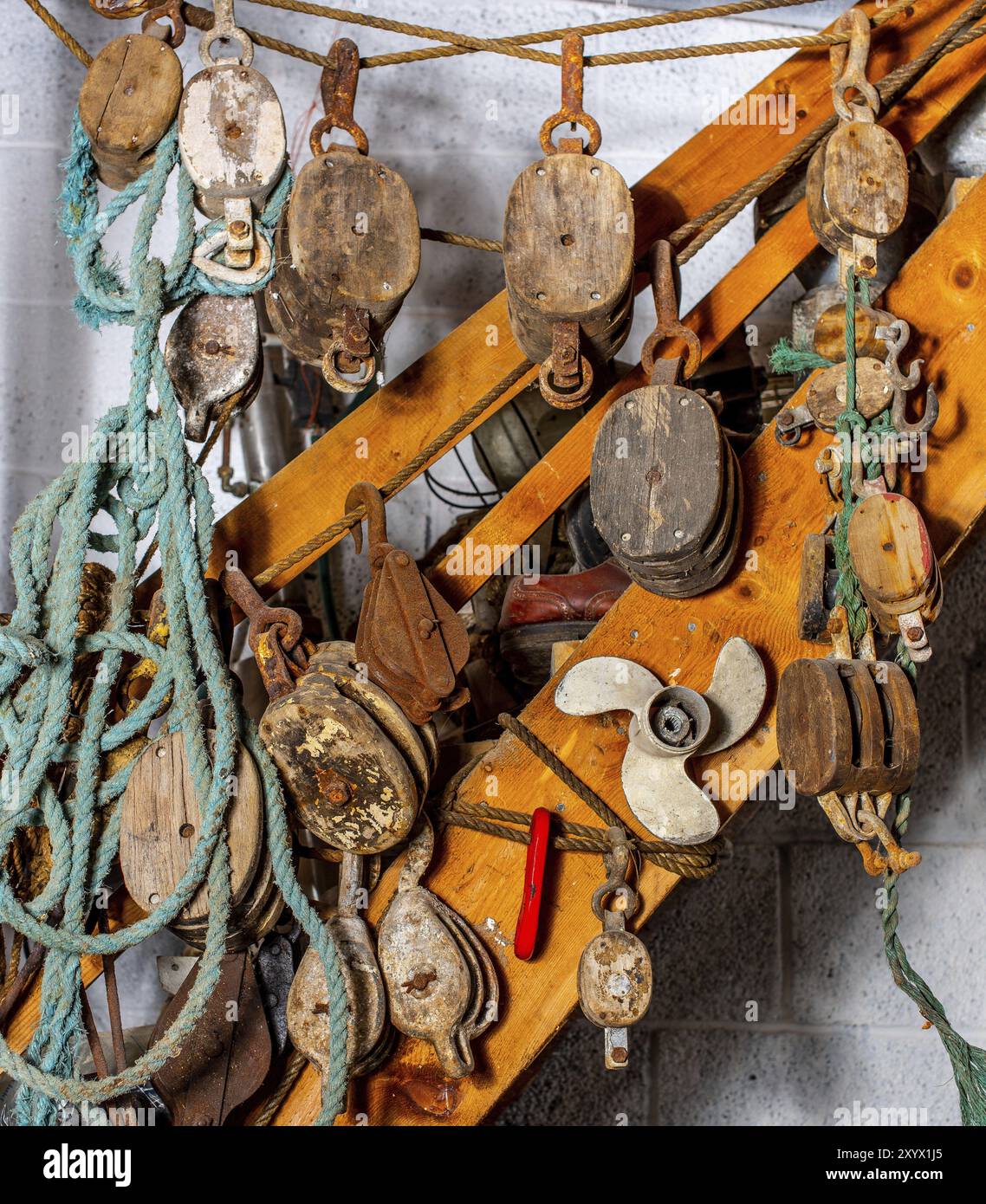 Maritime collection of ropes blocks and propellers Stock Photo - Alamy