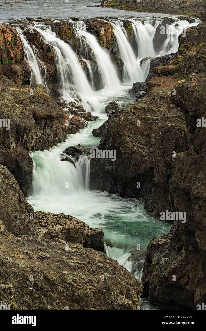 Top angle waterfall hi-res stock photography and images - Alamy