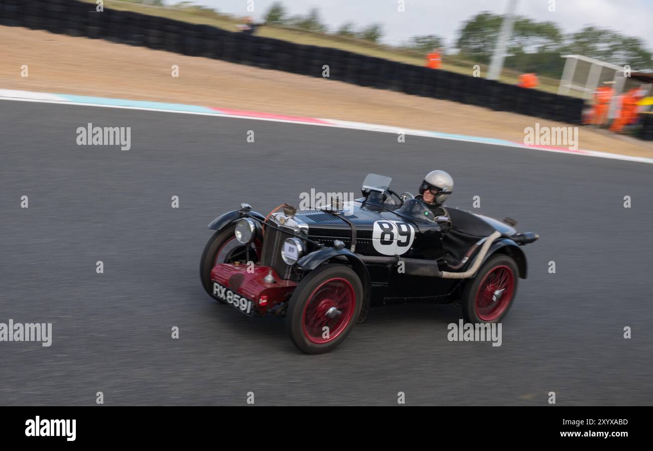 V.S.C.C. Bob Gerard Memorial Trophy Race Meeting, Mallory Park Racing ...