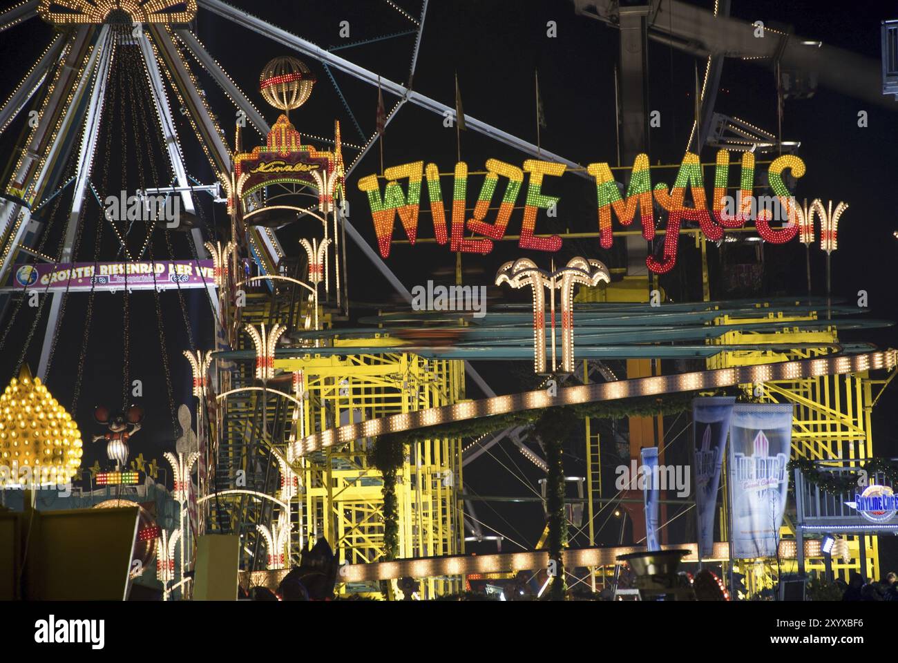 Roller coaster wild mouse hi-res stock photography and images - Alamy