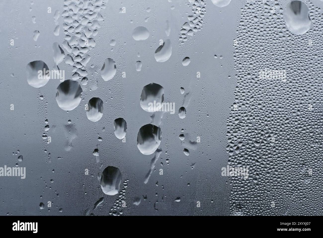 Big waterdrops hi-res stock photography and images - Alamy
