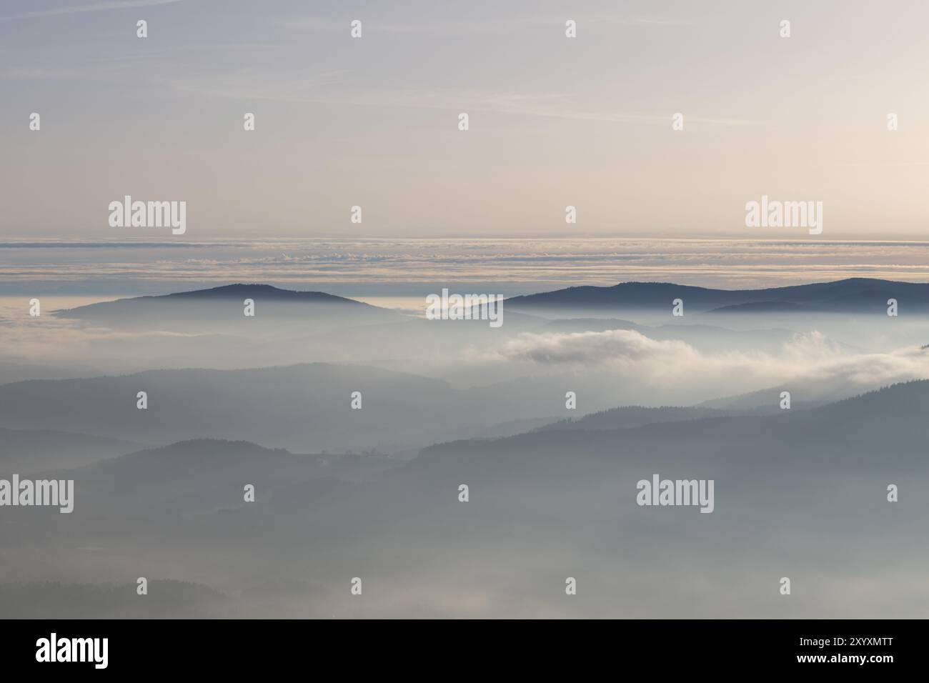 Atmospheric inversions hi-res stock photography and images - Alamy