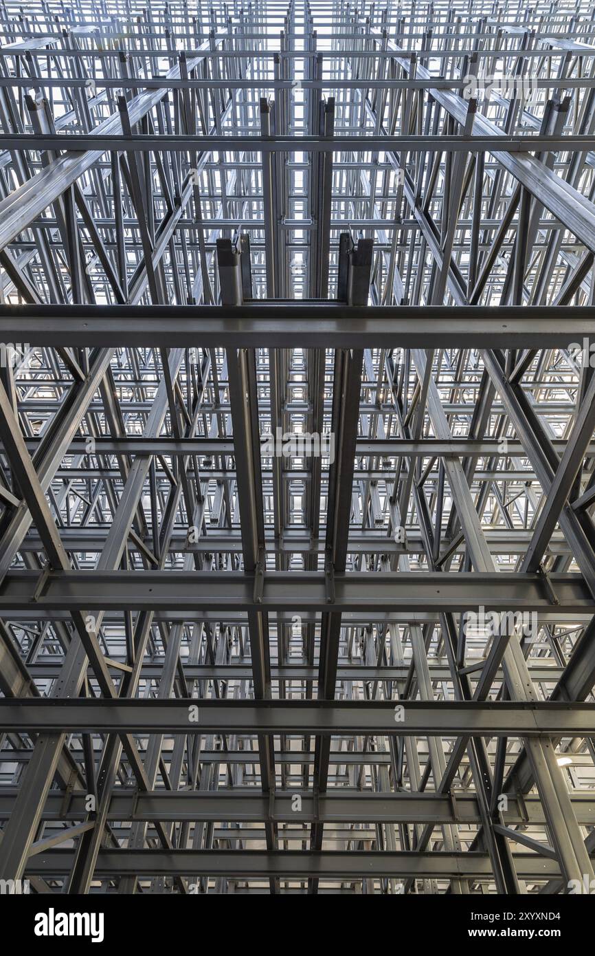 High bay warehouse hi-res stock photography and images - Alamy