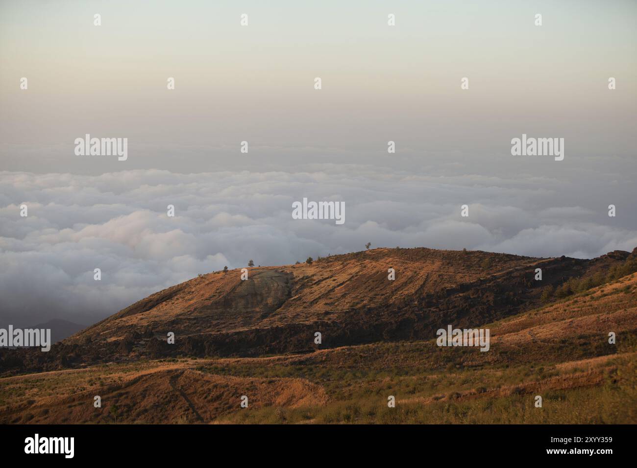 Gentle hills sets hi-res stock photography and images - Alamy