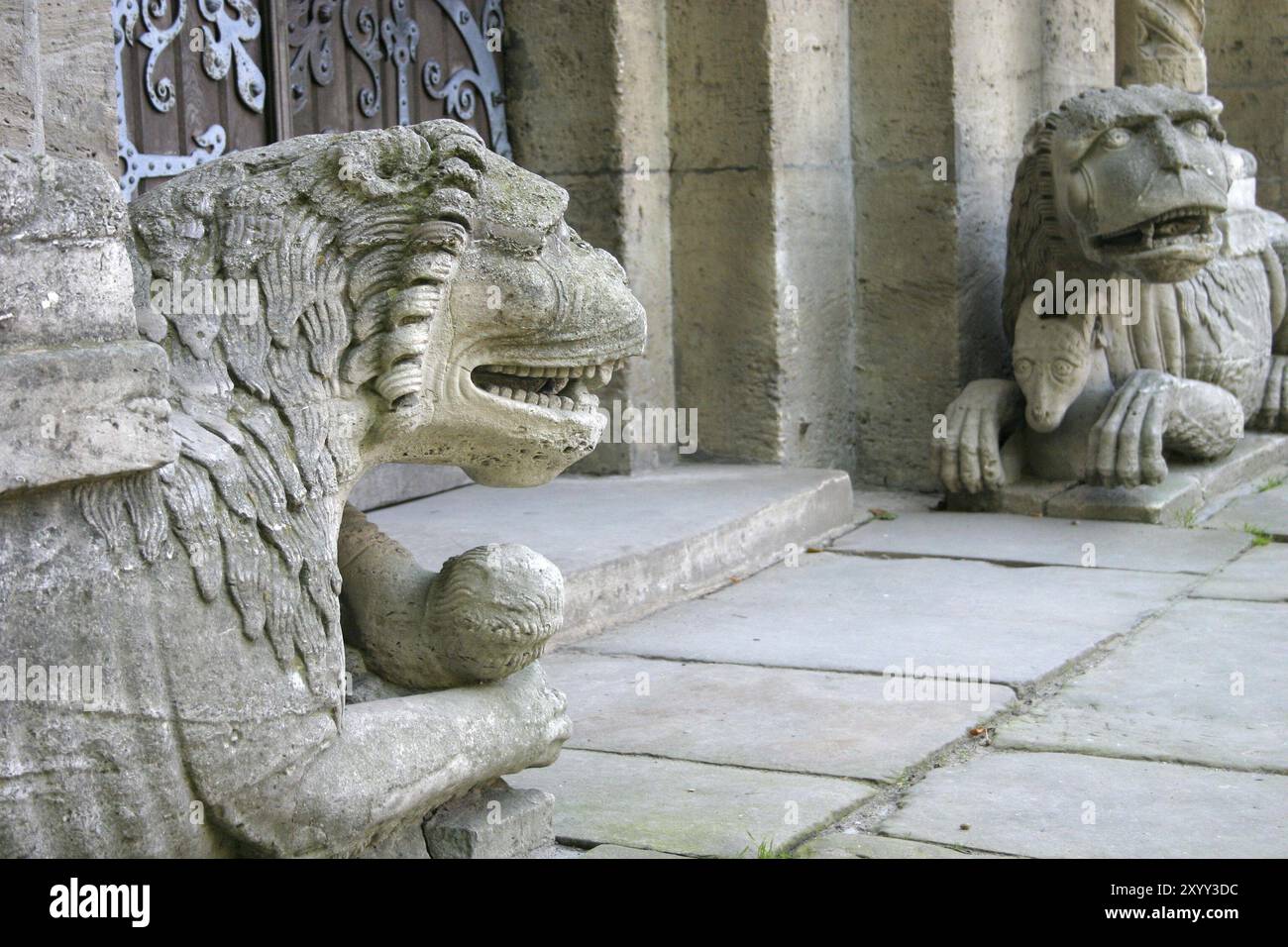 The lion portal of the imperial cathedral at Koenigslutter am Elm Stock ...
