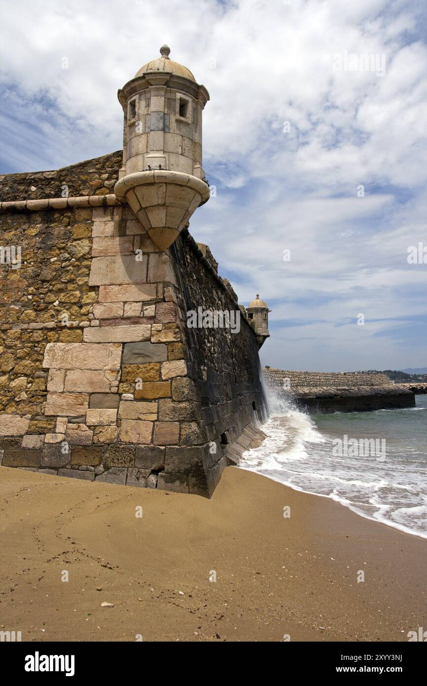 Fort Ponta da Bandeira in Lagos Stock Photo - Alamy