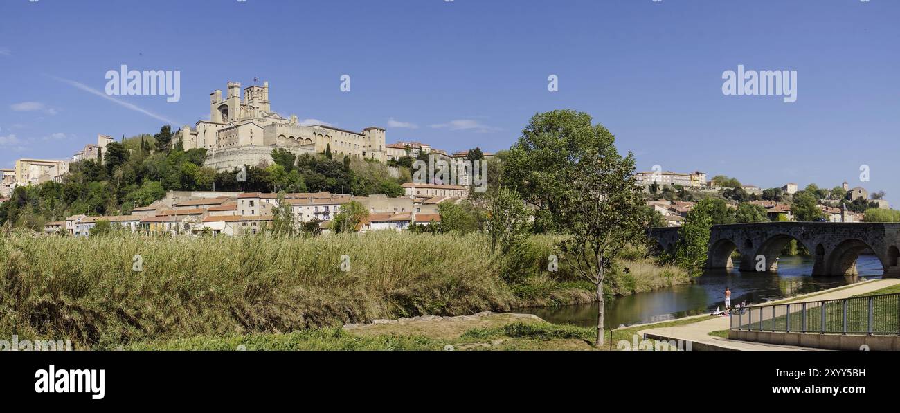 Pont Vieux y catedral de Saint-Nazaire, siglo XIII-XIV, Beziers ...