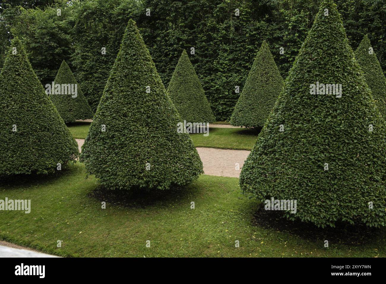 Park triangles hi-res stock photography and images - Alamy