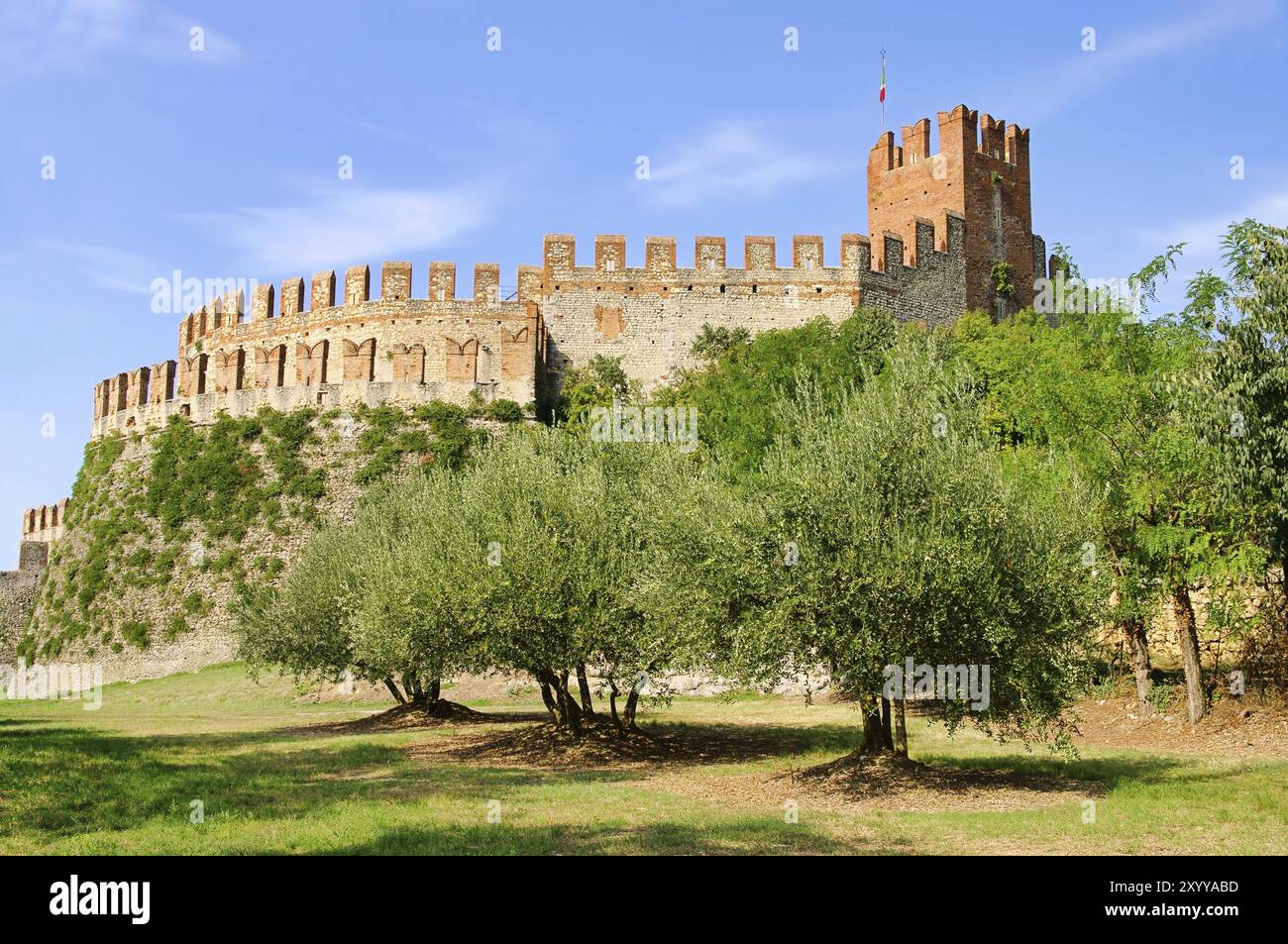 Soave town walls hi-res stock photography and images - Alamy