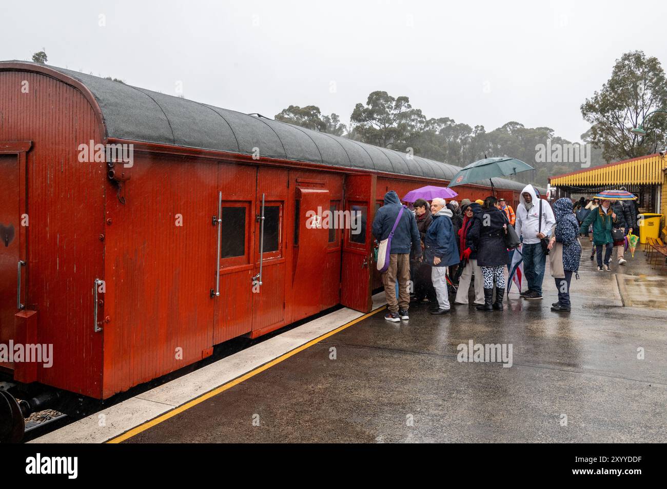 Steam locomotive lithgow zig zag hi-res stock photography and images ...