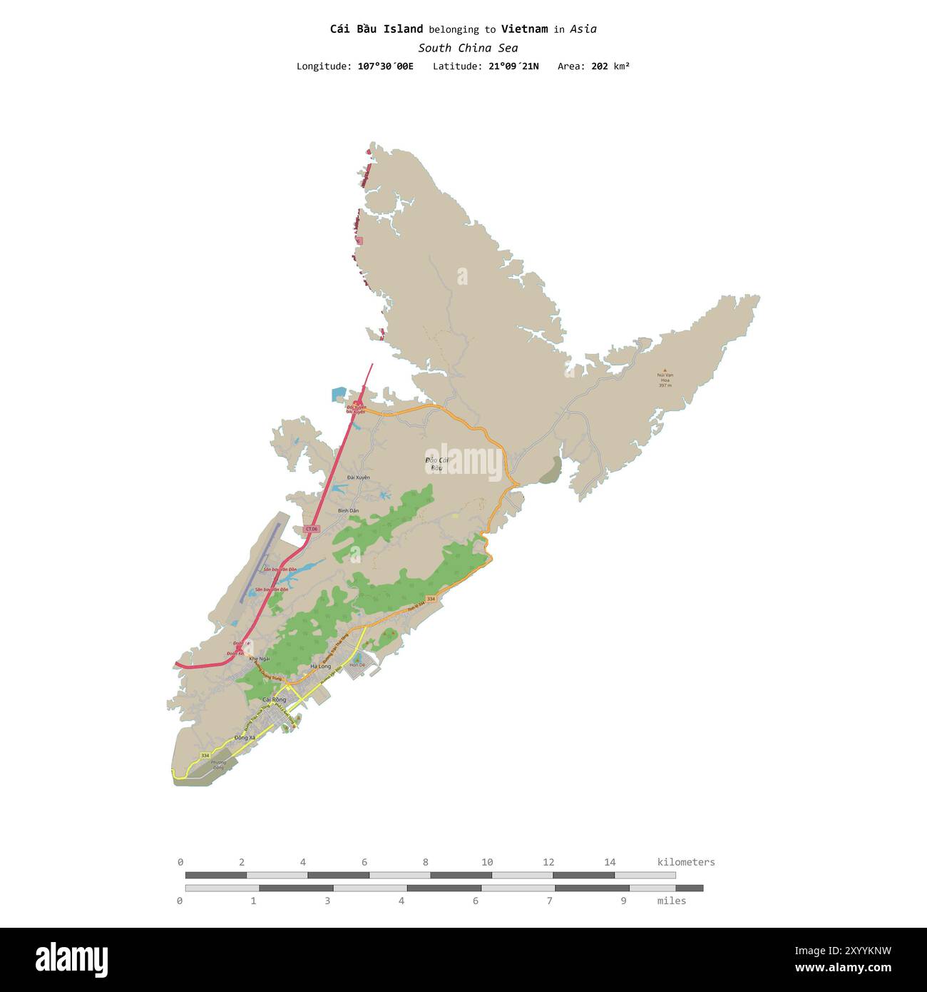 Cai Bau Island in the South China Sea, belonging to Vietnam, isolated ...