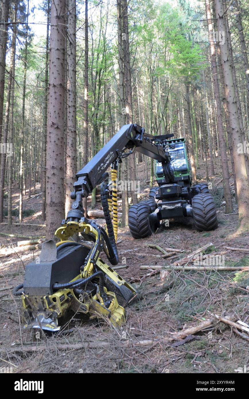 Timber harvester hi-res stock photography and images - Alamy