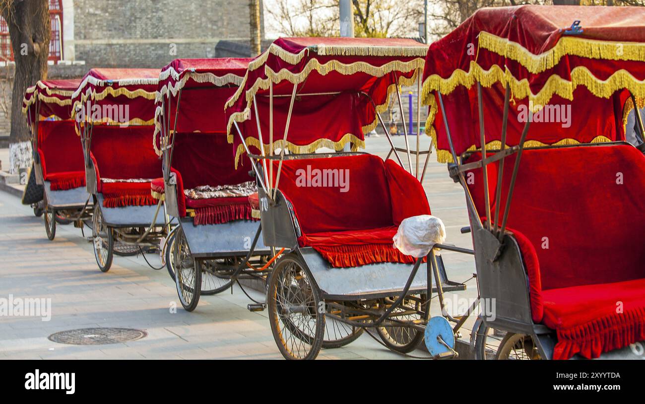 Rickshaws beijing hi-res stock photography and images - Alamy