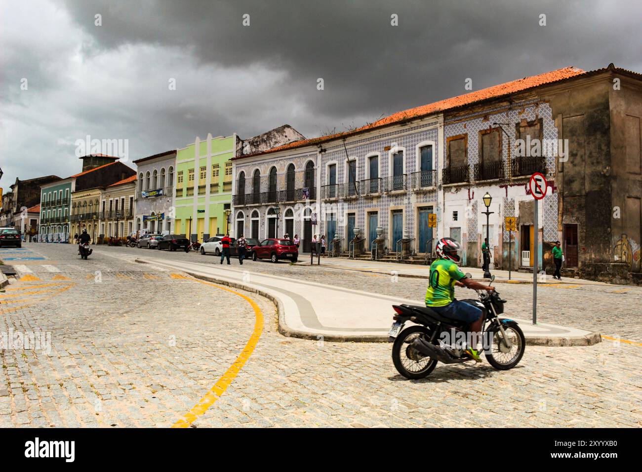 Facades of some buildings in Praça João Lisboa, in the historic center ...