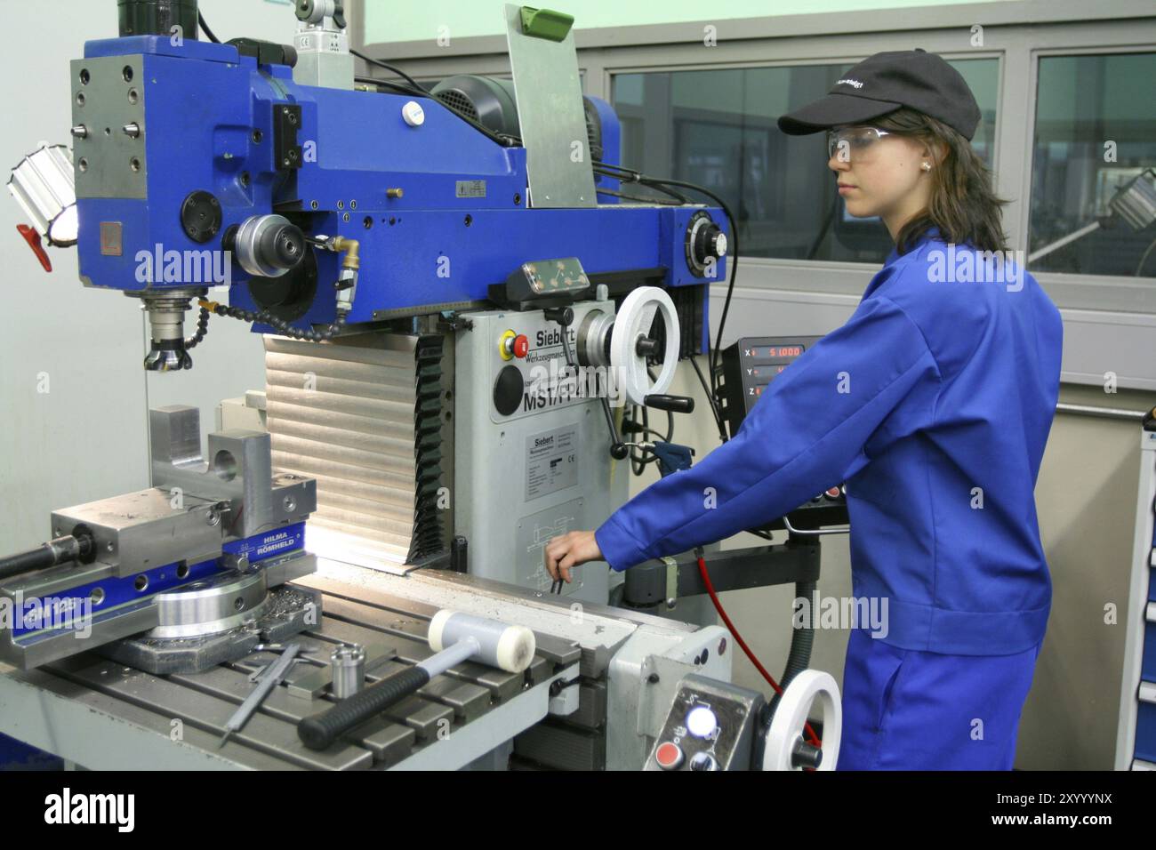 Picture lathe machine hi-res stock photography and images - Alamy