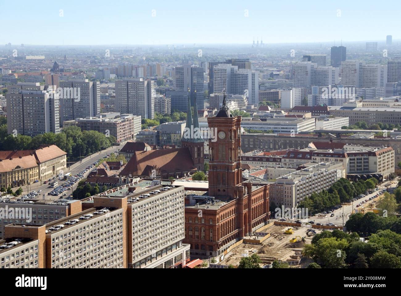 Luftaufnahme des Berliner Rathauses rotes rathaus Stock Photo - Alamy