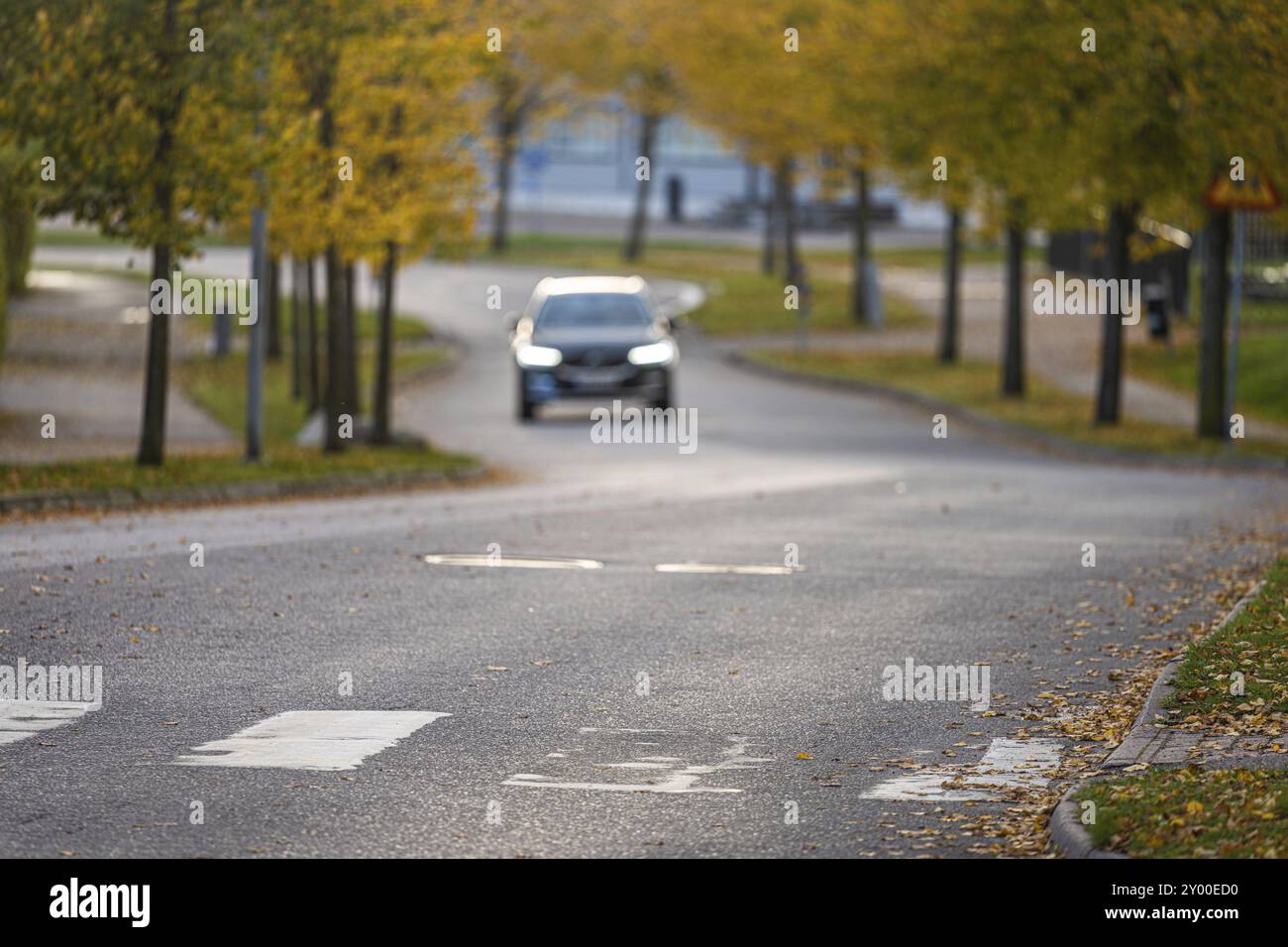 Zebra crossing on narrow hi-res stock photography and images - Alamy