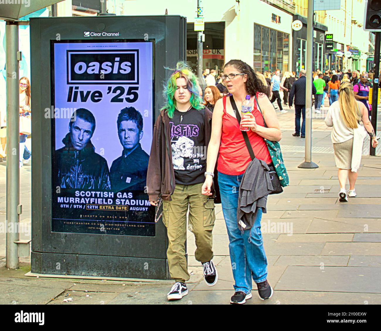 Liam gallagher 2024 live hi-res stock photography and images - Alamy