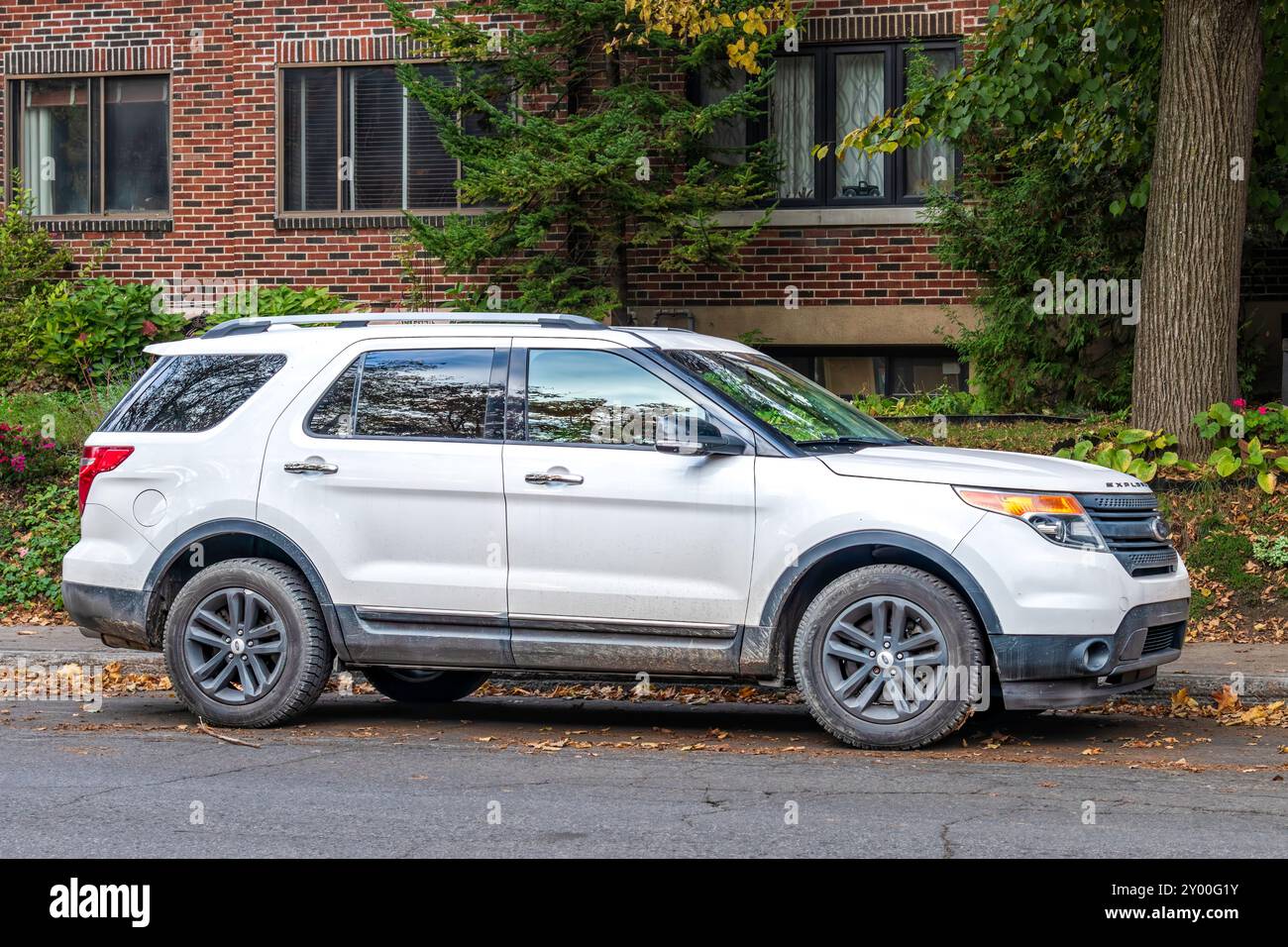 Ford Explorer 2014 Stock Photo - Alamy