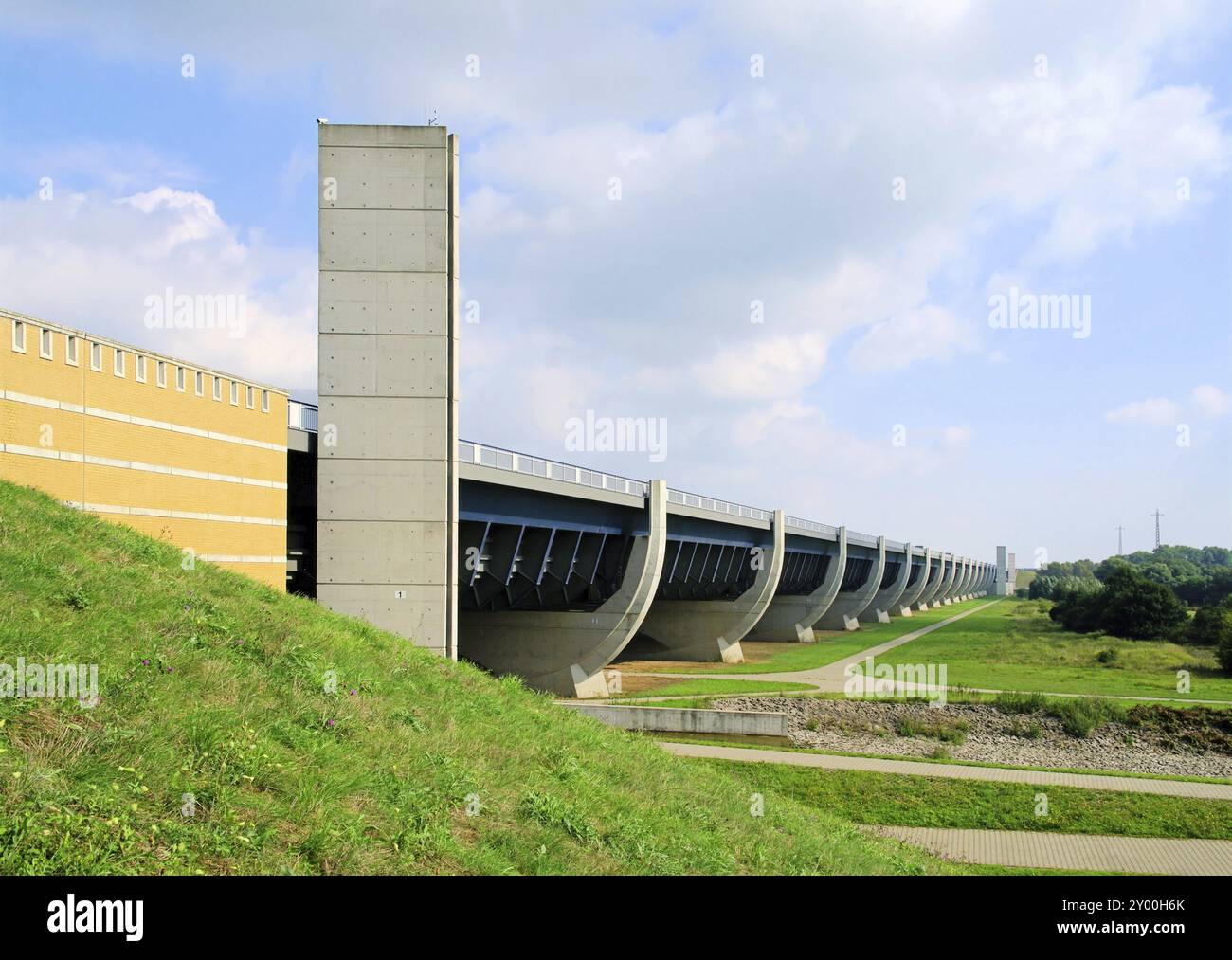 Magdeburg Trough Bridge, Magdeburg Water Bridge 01 Stock Photo - Alamy