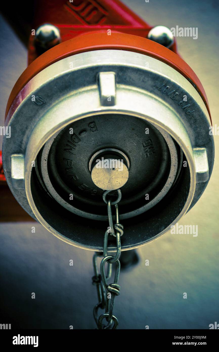 Lid of a hydrant Stock Photo - Alamy