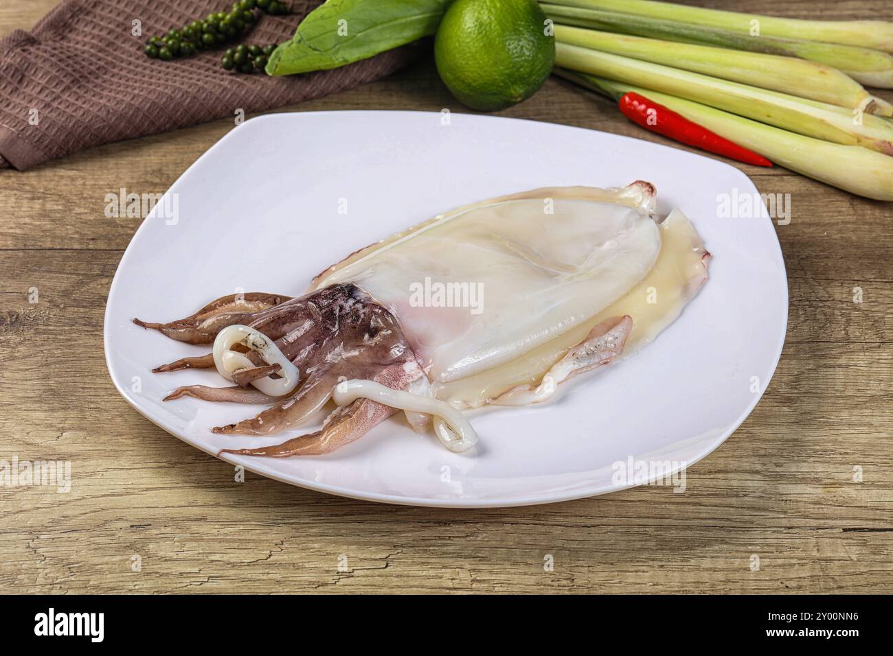 Raw fresh cuttlefish seafood for cooking Stock Photo - Alamy