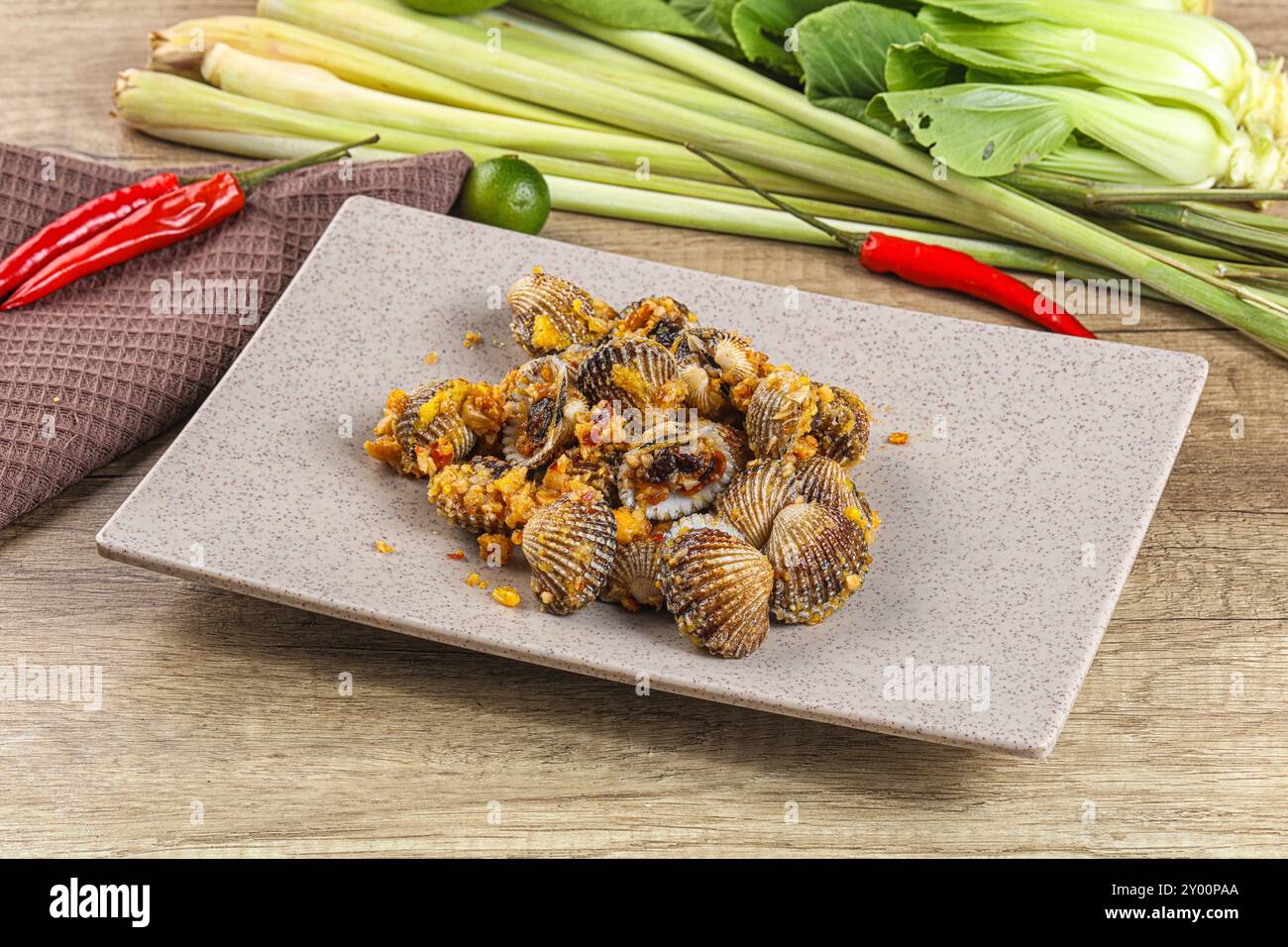 Blood Cockle Fried With Garlic and spices Stock Photo - Alamy