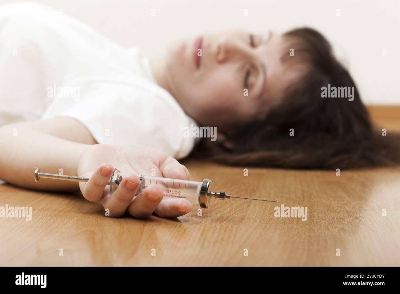 Narcotic drugs addict injecting medicine syringe Stock Photo - Alamy