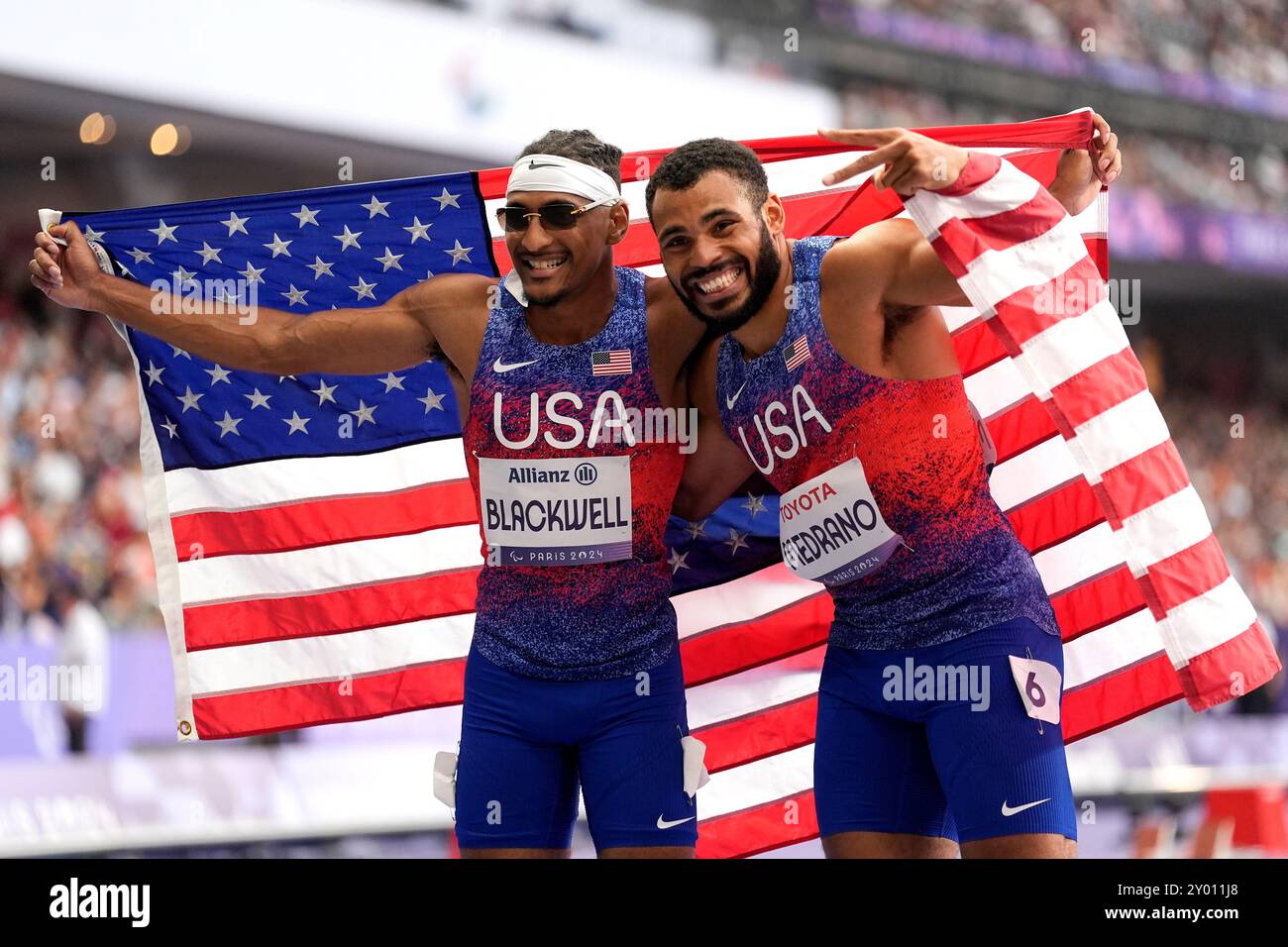 USA's Jaydin Blackwell celebrates winning gold and a new world record ...