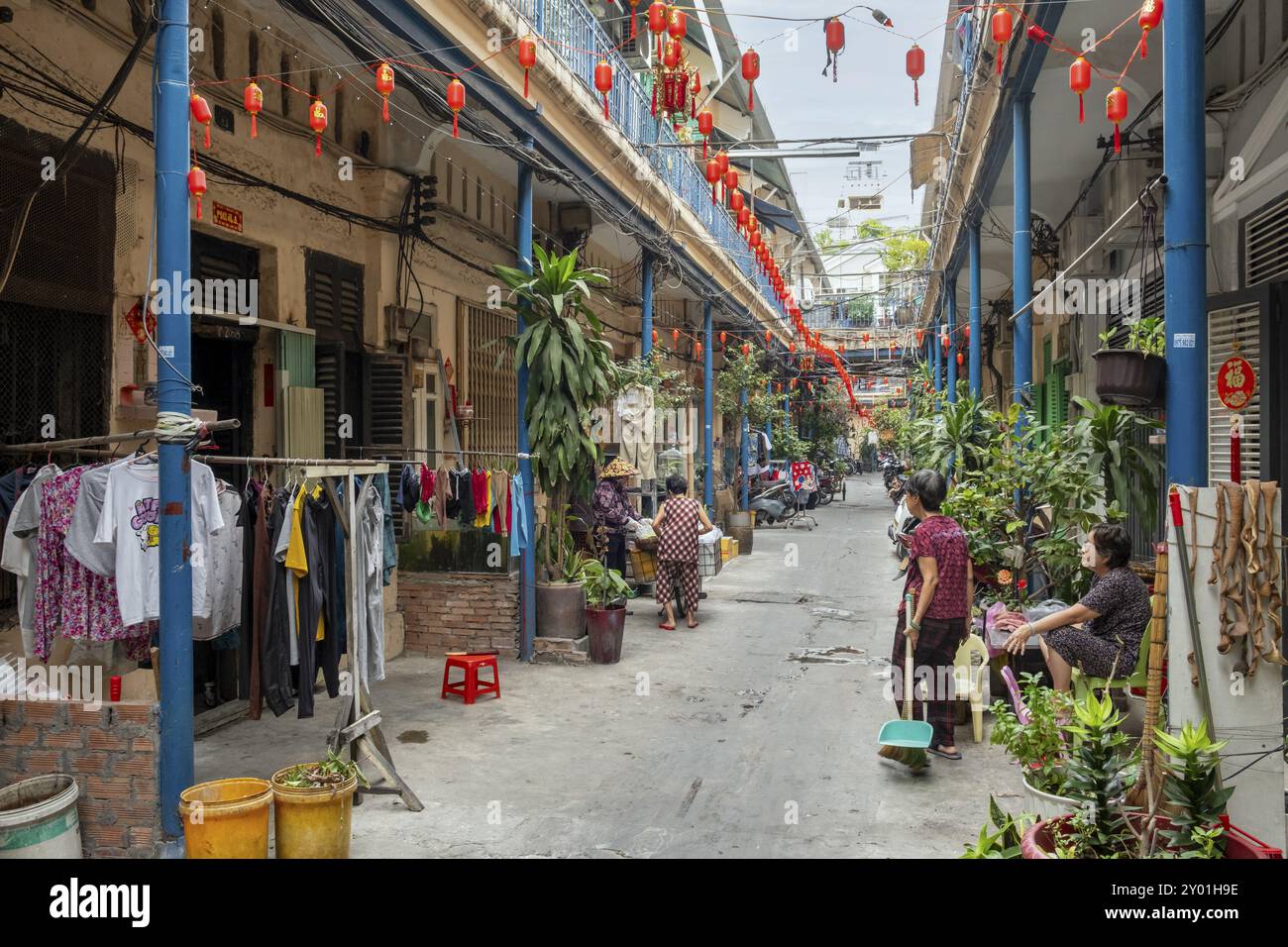 Hao Si Phuong Alley, Saigon Chinatown, Cho Lon, Ho Chi Minh City ...