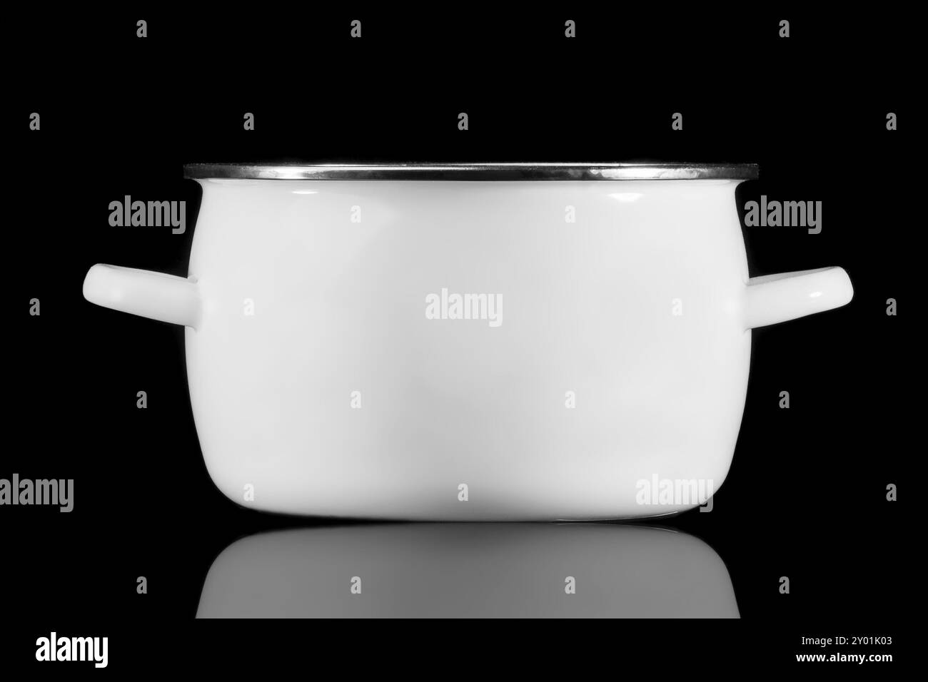 White saucepan with reflection, isolated on black background Stock ...
