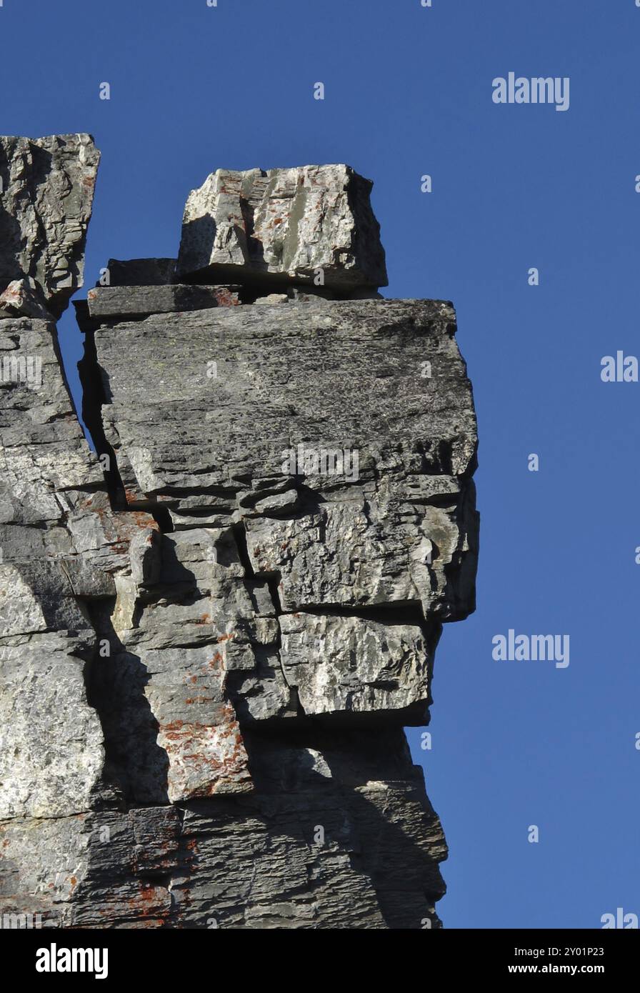 Edge cracking hi-res stock photography and images - Alamy