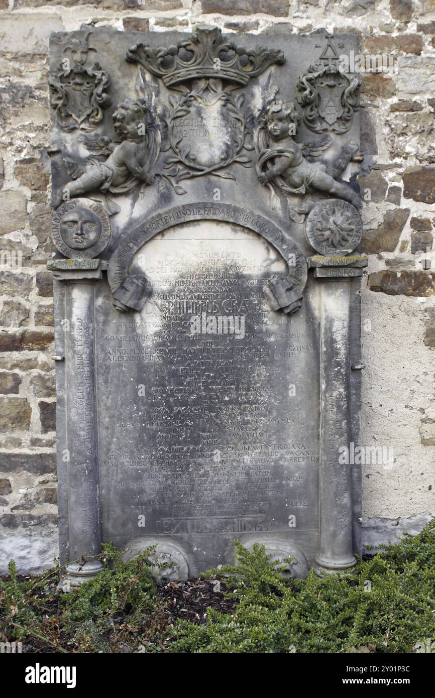 Gravestone St Jakobi Church Rinteln Stock Photo - Alamy