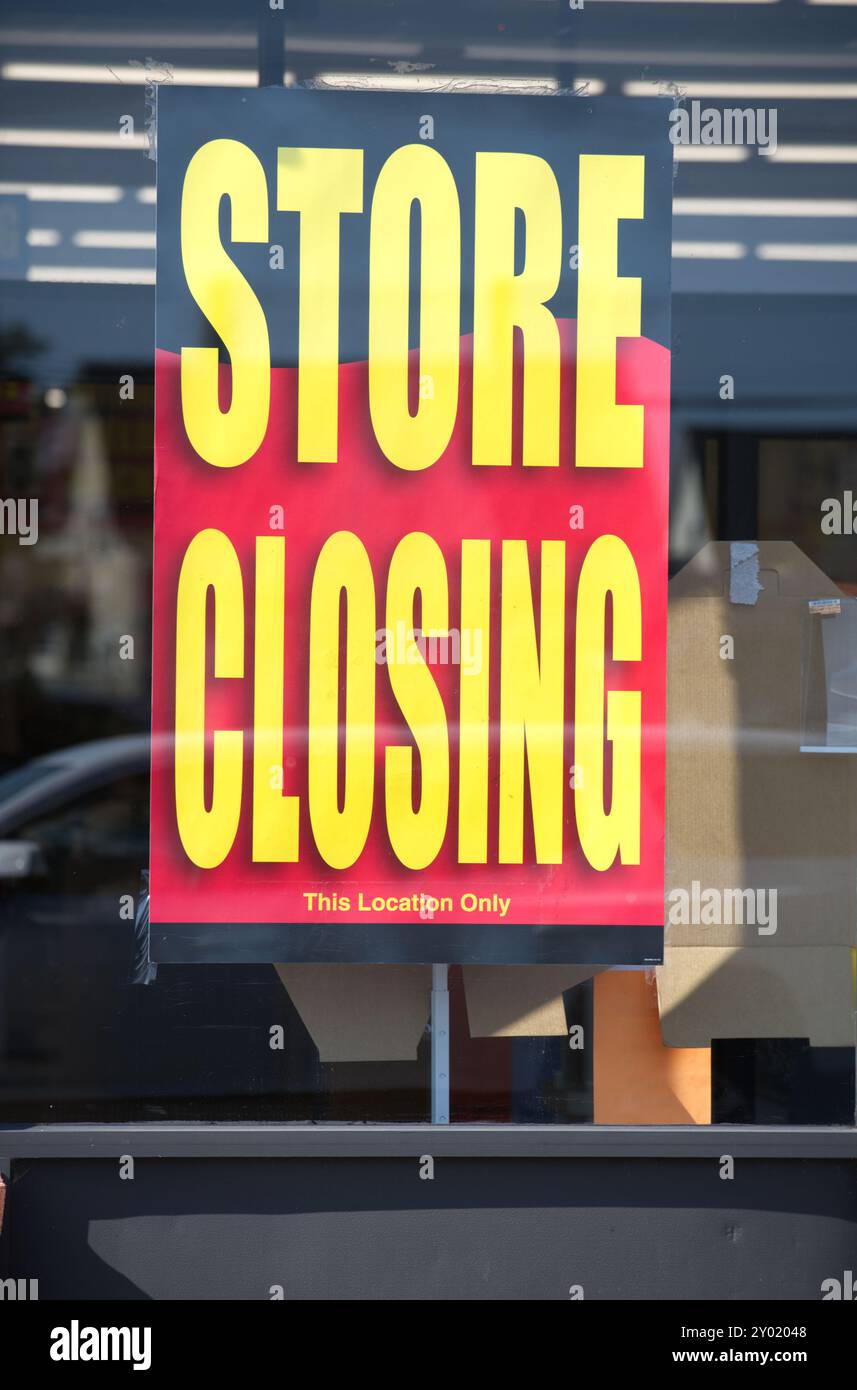 Store Closing, Big Lots department store in Dennis Port, Massachusetts ...