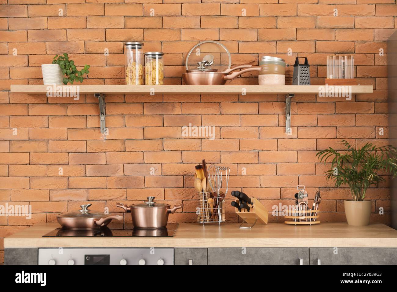 Kitchen counters stove utensils hi-res stock photography and images - Alamy