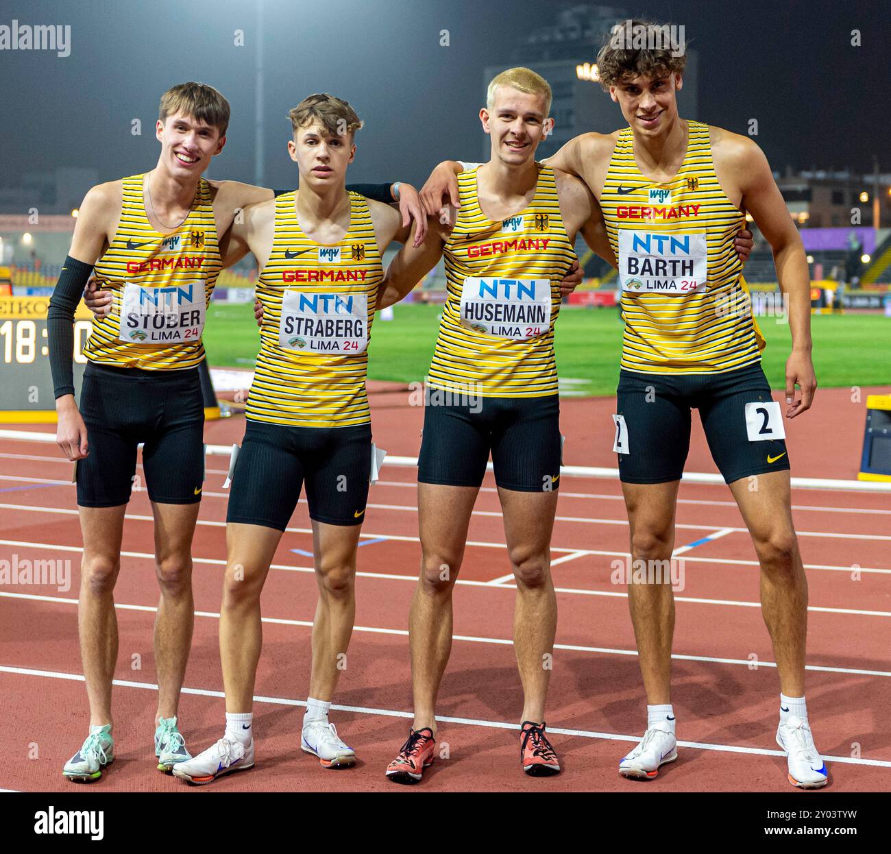 Cedric BARTH (SC Roennau 74), Max HUSEMANN (Eintracht Hildesheim), Tom ...