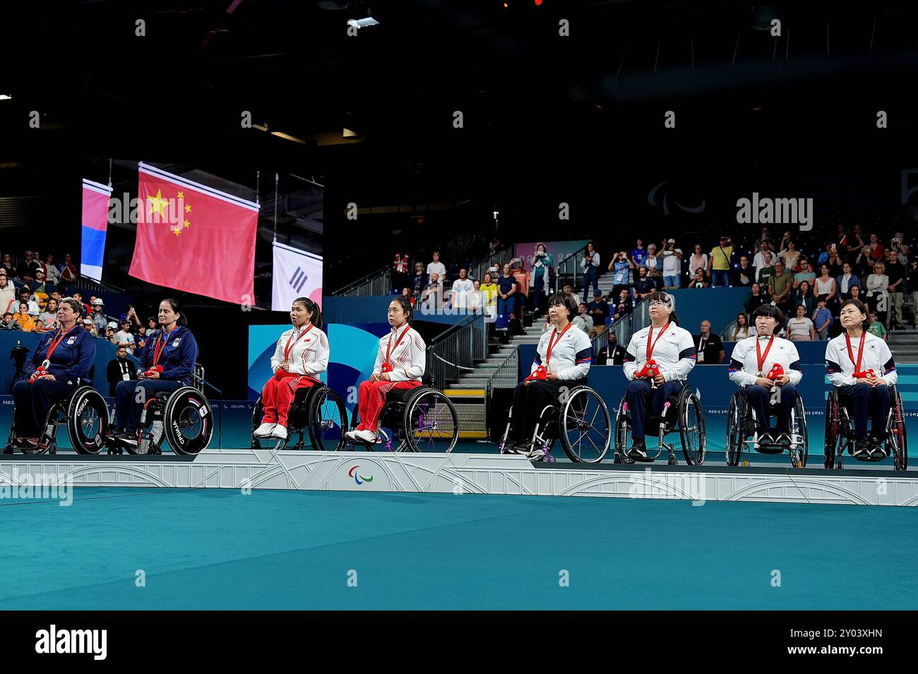 Paris, France. 31st Aug, 2024. Gold medalists Gu Xiaodan (4th L)/Pan ...
