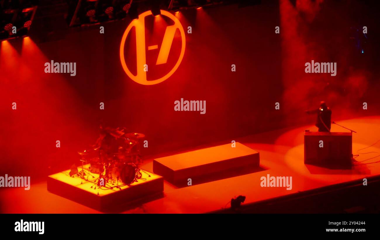 Inglewood, California, USA 27th August 2024 Josh Dunn and Tyler Joseph ...