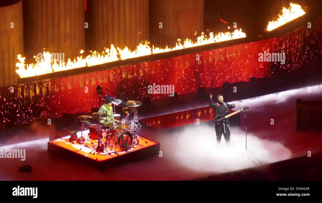 Inglewood, California, USA 27th August 2024 Josh Dunn and Tyler Joseph ...