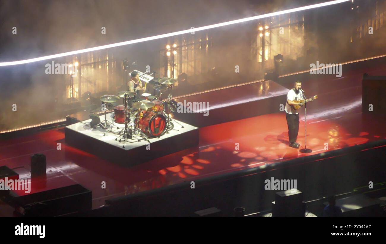 Inglewood, California, USA 27th August 2024 Josh Dunn and Tyler Joseph ...